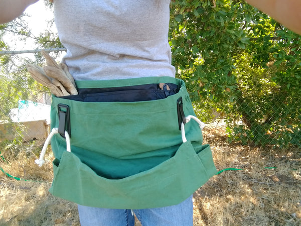 Joey Apron – Mary's Heirloom Seeds